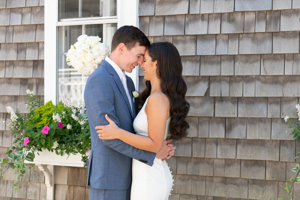 Samantha and Jonathan's Nantucket Wedding - rachelelizabethco.com